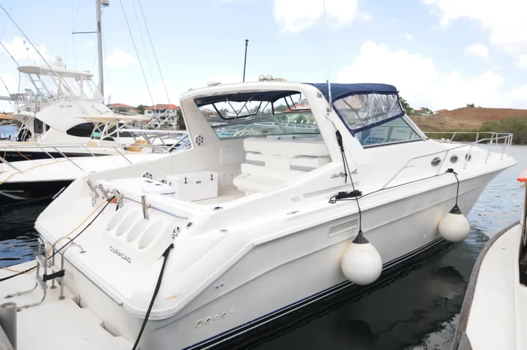 Sea Ray 440 Sundancer - Yacht Broker Caribbean BV International used ...
